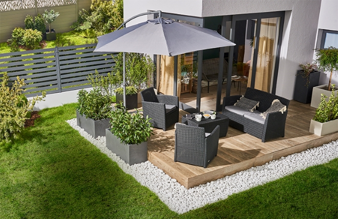 Comment aménager une terrasse? Idée pour une terrasse devant la maison ...